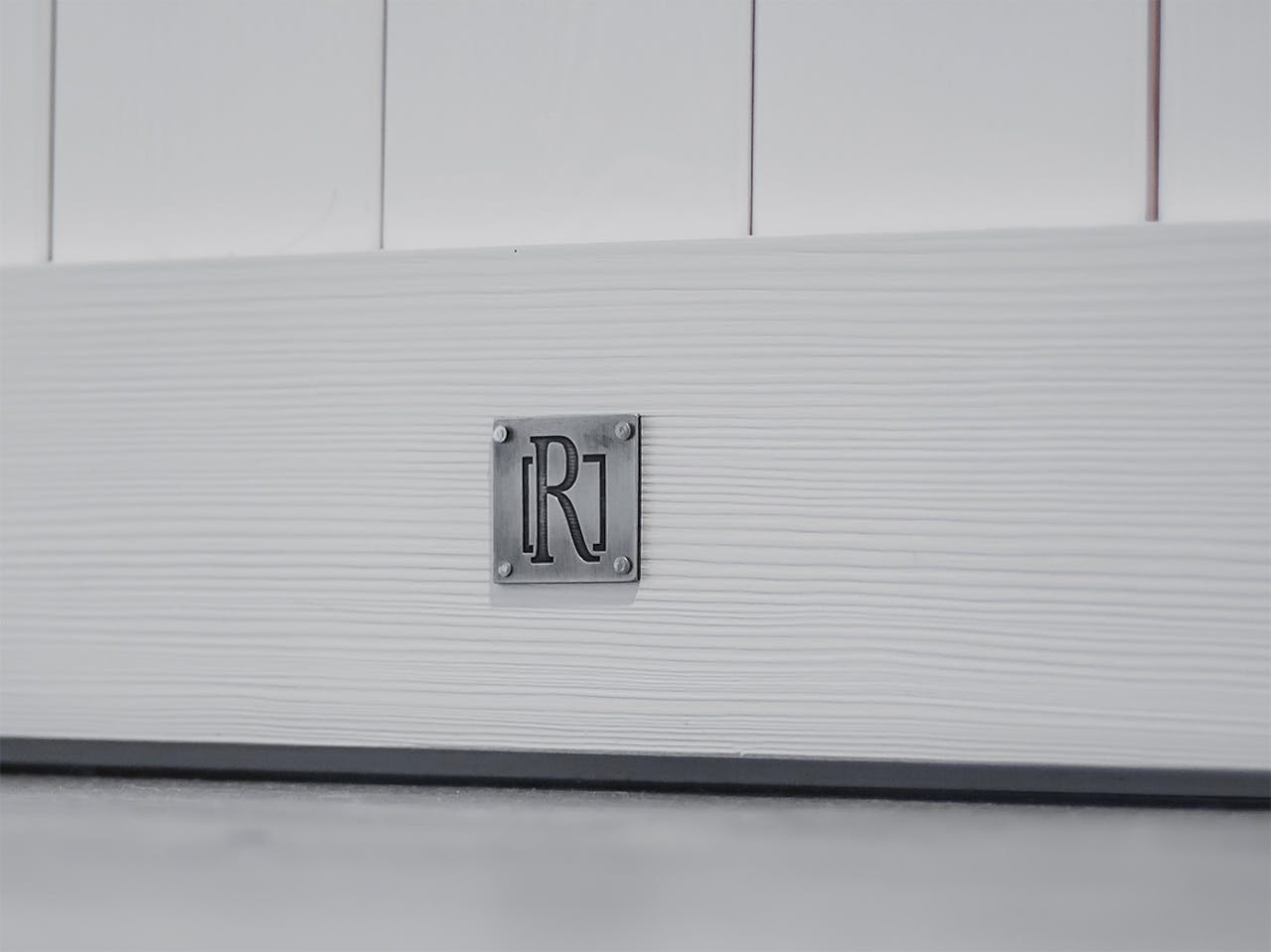 sliding-white-wooden-door | RENO doors